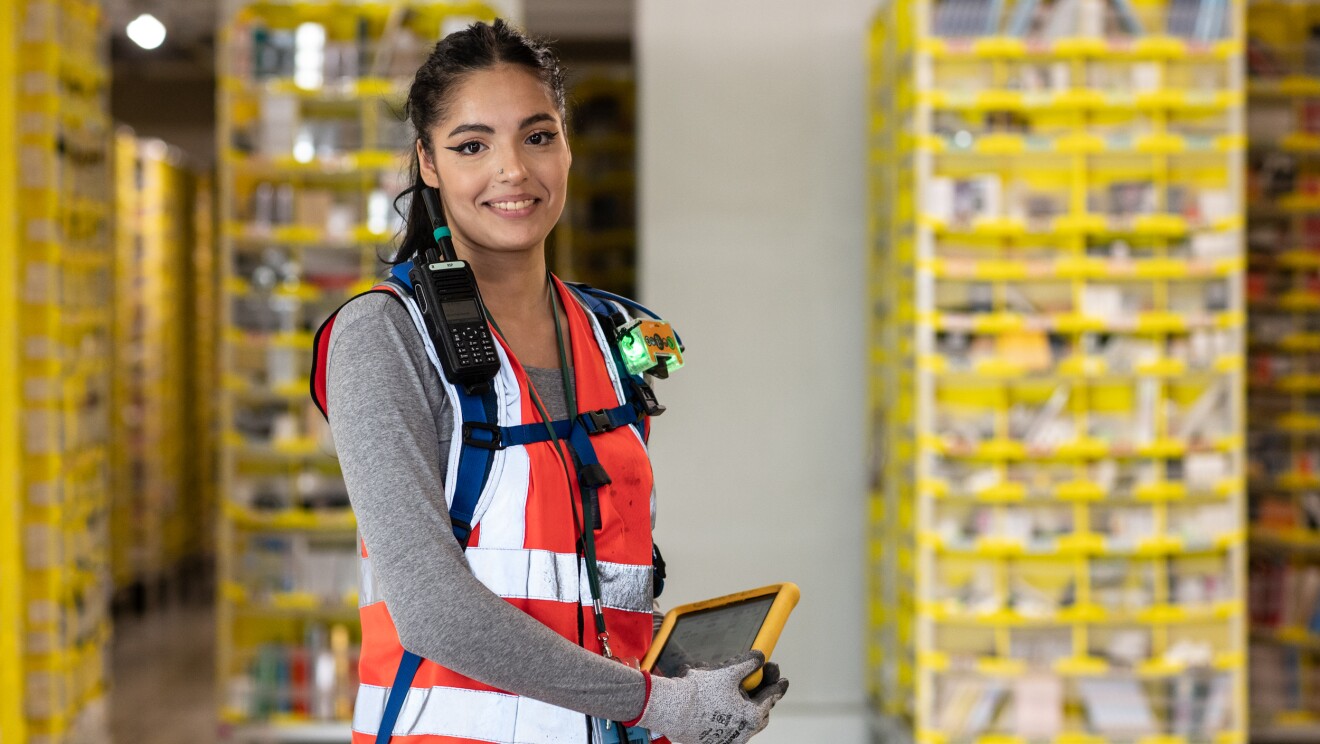 Amazon Recrute en France: Plus de 1000 Offres d’Emploi Disponibles ...